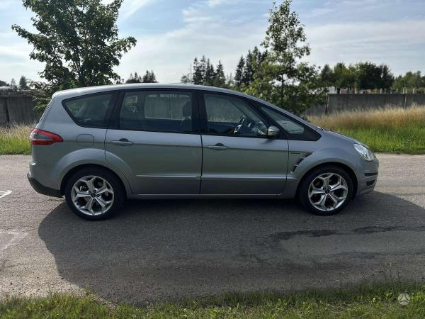 Zils Ford S-Max 2012 Rokiškis, ar dzinēja tilpumu 2.00 L un nobraukumu 324 tūkst. km par 3600 €, foto 4 vietnē AUTOMOTO.COM.LV