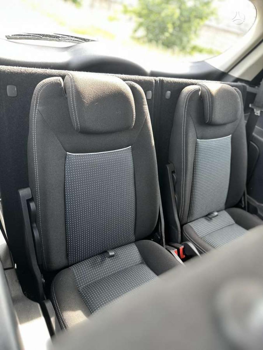 Zils Ford S-Max 2012 Rokiškis, ar dzinēja tilpumu 2.00 L un nobraukumu 324 tūkst. km par 3600 €, foto 15 vietnē AUTOMOTO.COM.LV