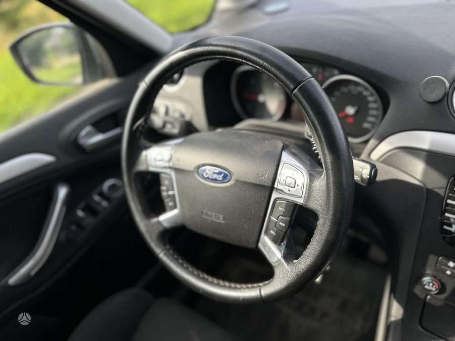 Zils Ford S-Max 2012 Rokiškis, ar dzinēja tilpumu 2.00 L un nobraukumu 324 tūkst. km par 3600 €, foto 17 vietnē AUTOMOTO.COM.LV