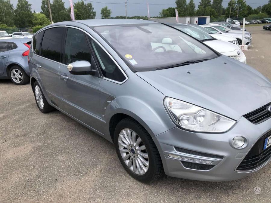 Blue Ford S-Max 2013 in Panevezys, with an engine capacity of 2.00 L and mileage of 288 thousand km for 5500 €, photo 4 on AUTOMOTO.COM.LV
