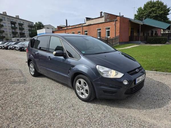 Blue Ford S-Max 2013 in Ventspils, with an engine capacity of 2.00 L and mileage of 279 thousand km for 3890 €, photo 3 on AUTOMOTO.COM.LV