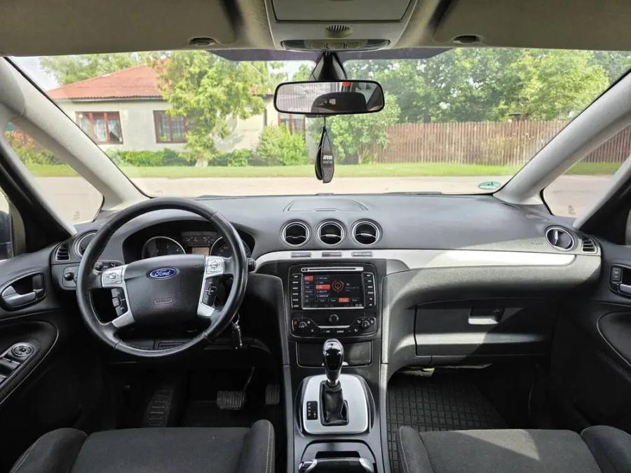Blue Ford S-Max 2013 in Ventspils, with an engine capacity of 2.00 L and mileage of 279 thousand km for 3890 €, photo 13 on AUTOMOTO.COM.LV