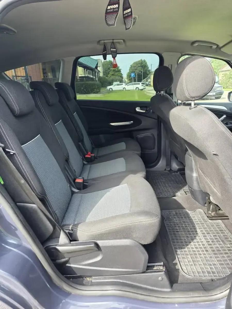 Blue Ford S-Max 2013 in Ventspils, with an engine capacity of 2.00 L and mileage of 279 thousand km for 3890 €, photo 17 on AUTOMOTO.COM.LV