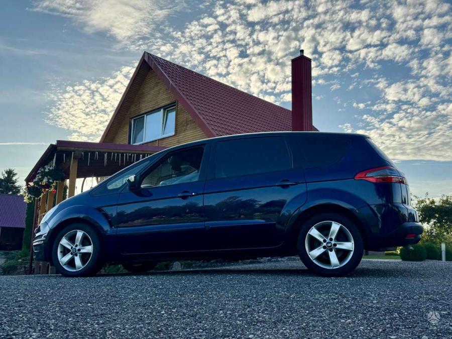 Zils Ford S-Max 2014 Viļņa, ar dzinēja tilpumu 2.00 L un nobraukumu 301 tūkst. km par 6950 €, foto 36 vietnē AUTOMOTO.COM.LV
