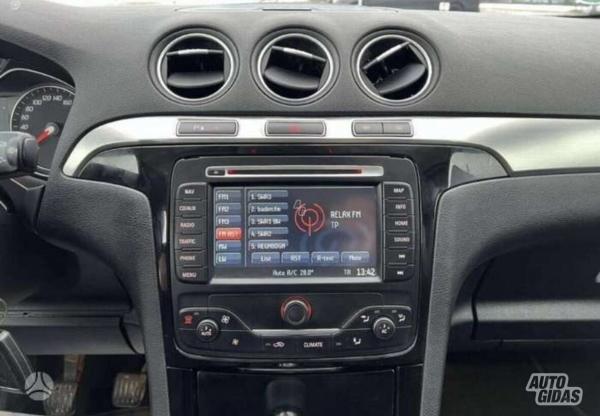 Zils Ford S-Max 2014 Viļņa, ar dzinēja tilpumu 2.00 L un nobraukumu 301 tūkst. km par 5699 €, foto 4 vietnē AUTOMOTO.COM.LV