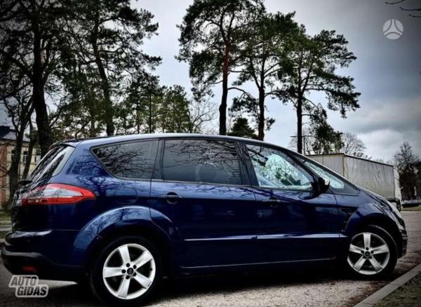Zils Ford S-Max 2014 Viļņa, ar dzinēja tilpumu 2.00 L un nobraukumu 301 tūkst. km par 5699 €, foto 9 vietnē AUTOMOTO.COM.LV