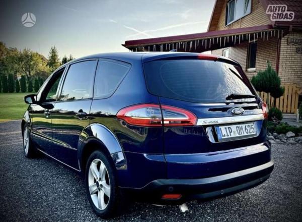 Blue Ford S-Max 2014 in Vilnius, with an engine capacity of 2.00 L and mileage of 301 thousand km for 4699 €, photo 3 on AUTOMOTO.COM.LV