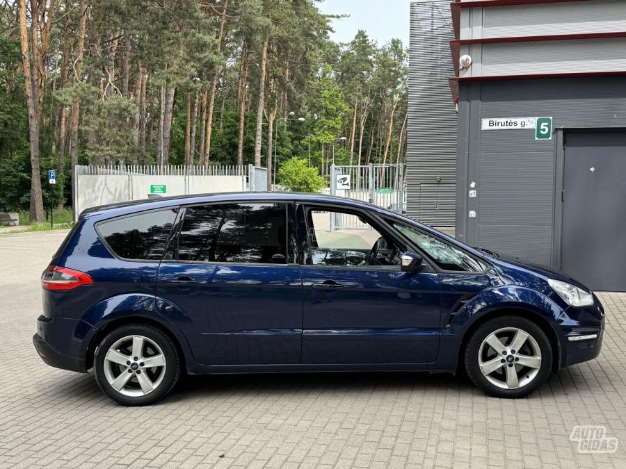 Blue Ford S-Max 2014 in Alytus, with an engine capacity of 2.00 L and mileage of 298 thousand km for 5299 €, photo 5 on AUTOMOTO.COM.LV