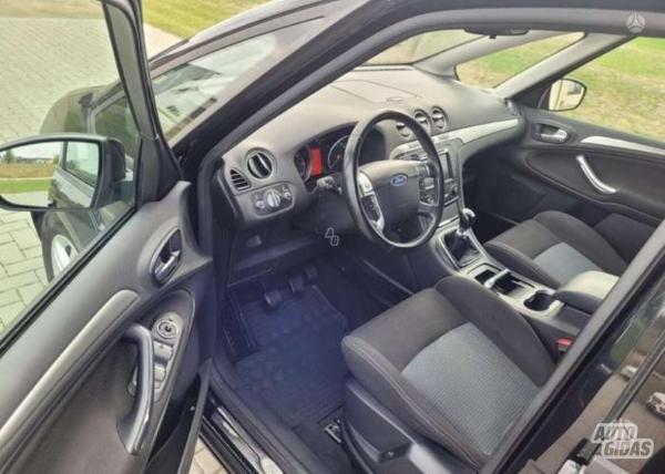 Blue Ford S-Max 2014 in Alytus, with an engine capacity of 2.00 L and mileage of 298 thousand km for 5299 €, photo 6 on AUTOMOTO.COM.LV
