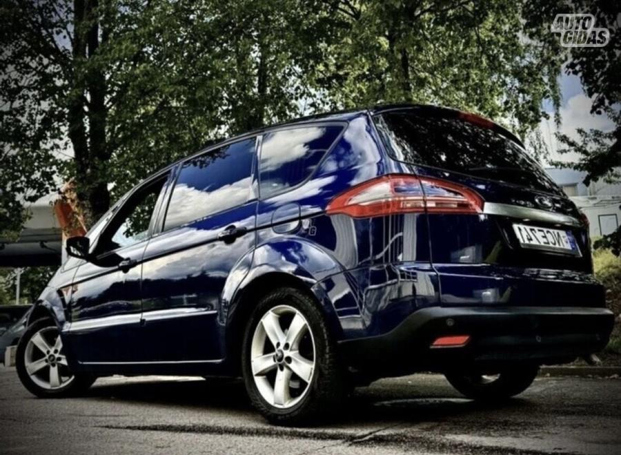 Blue Ford S-Max 2014 in Alytus, with an engine capacity of 2.00 L and mileage of 298 thousand km for 4899 €, photo 1 on AUTOMOTO.COM.LV