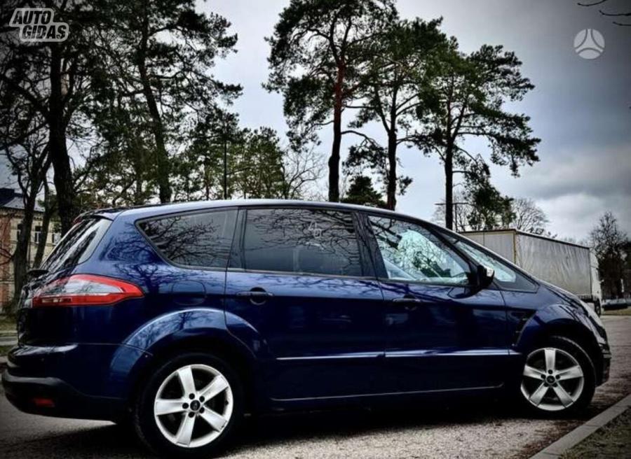 Blue Ford S-Max 2014 in Alytus, with an engine capacity of 2.00 L and mileage of 301 thousand km for 4599 €, photo 8 on AUTOMOTO.COM.LV