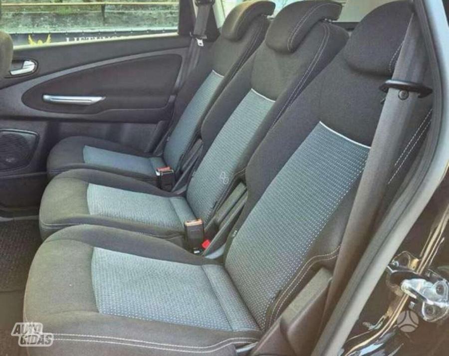 Zils Ford S-Max 2014 Alīta, ar dzinēja tilpumu 2.00 L un nobraukumu 301 tūkst. km par 4399 €, foto 37 vietnē AUTOMOTO.COM.LV