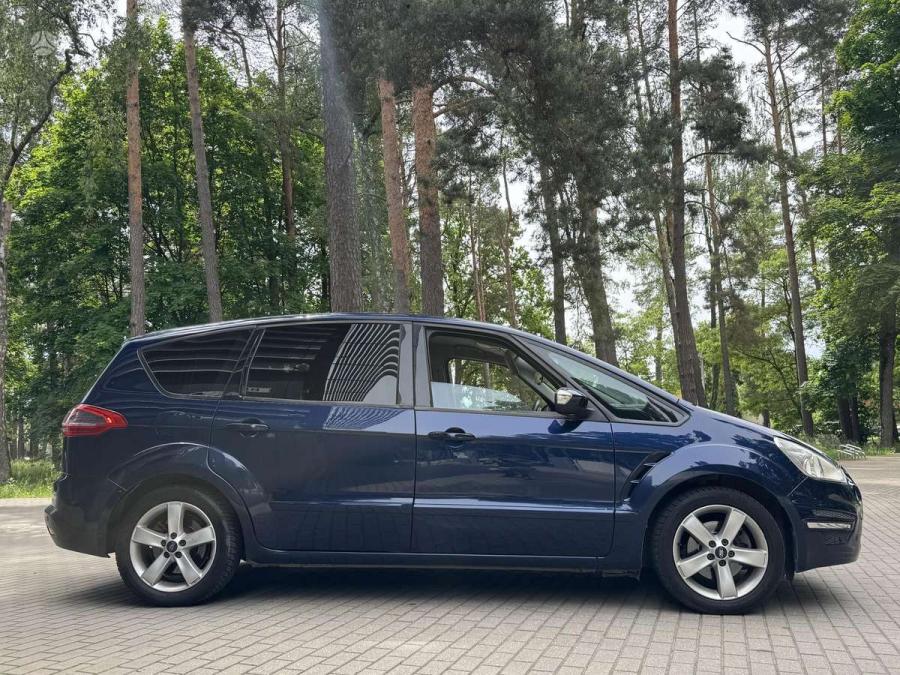 Zils Ford S-Max 2014 Alīta, ar dzinēja tilpumu 2.00 L un nobraukumu 301 tūkst. km par 5500 €, foto 32 vietnē AUTOMOTO.COM.LV