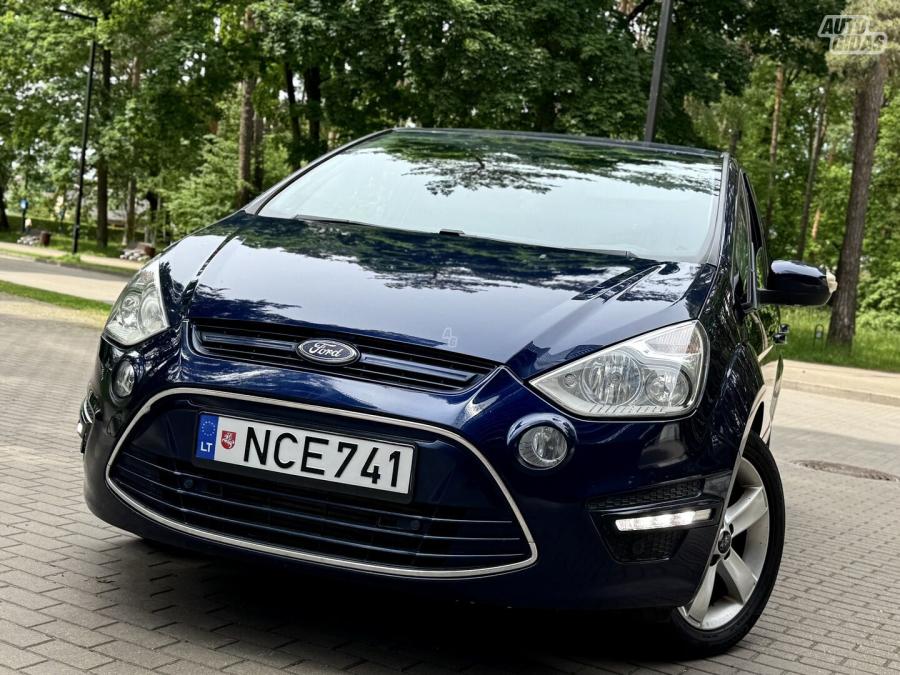 Blue Ford S-Max 2014 in Alytus, with an engine capacity of 2.00 L and mileage of 301 thousand km for 5500 €, photo 1 on AUTOMOTO.COM.LV