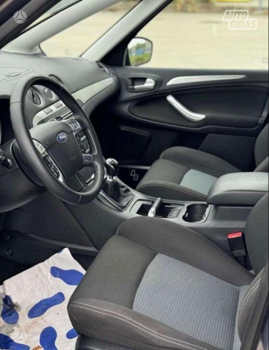 Blue Ford S-Max 2014 in Alytus, with an engine capacity of 2.00 L and mileage of 301 thousand km for 5500 €, photo 37 on AUTOMOTO.COM.LV