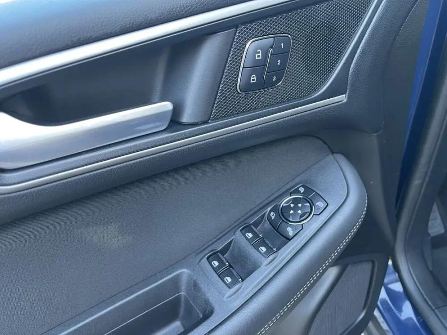 Blue Ford S-Max 2016 in Jurmala, with an engine capacity of 2.00 L and mileage of 249 thousand km for 6850 €, photo 17 on AUTOMOTO.COM.LV