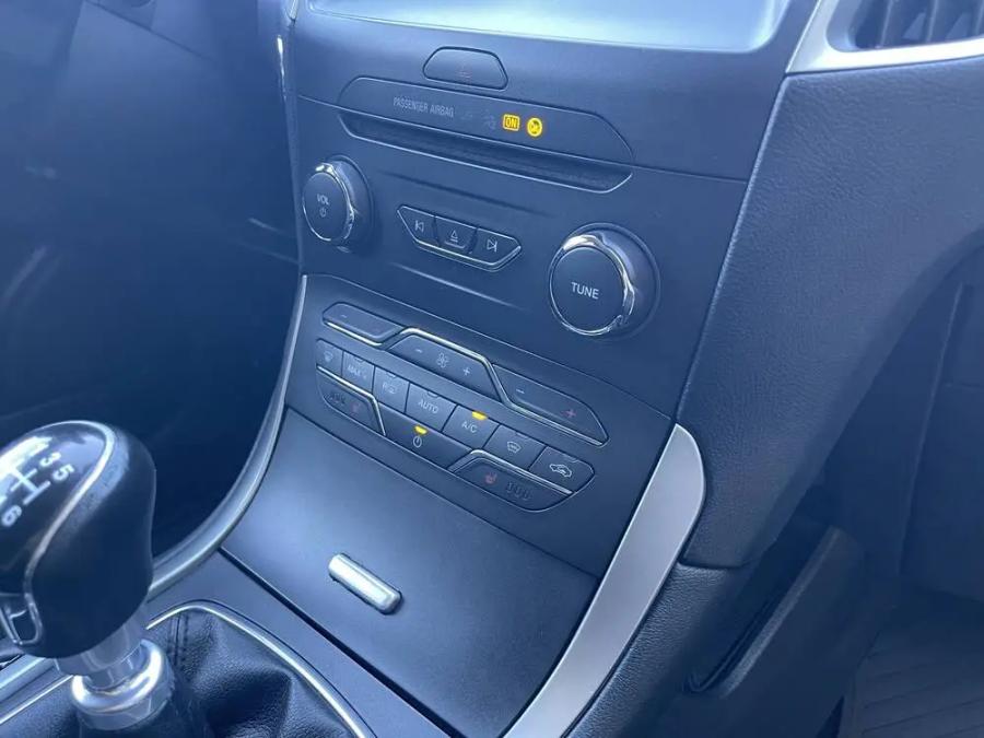 Blue Ford S-Max 2016 in Jurmala, with an engine capacity of 2.00 L and mileage of 249 thousand km for 6850 €, photo 30 on AUTOMOTO.COM.LV