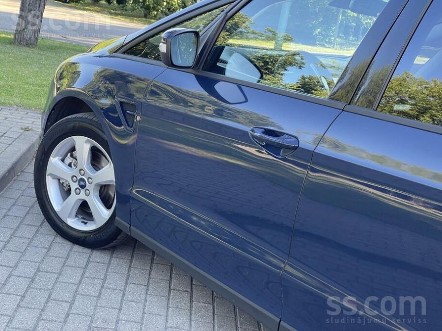 Blue Ford S-Max 2016 in Jurmala, with an engine capacity of 2.00 L and mileage of 0 thousand km for 6850 €, photo 15 on AUTOMOTO.COM.LV
