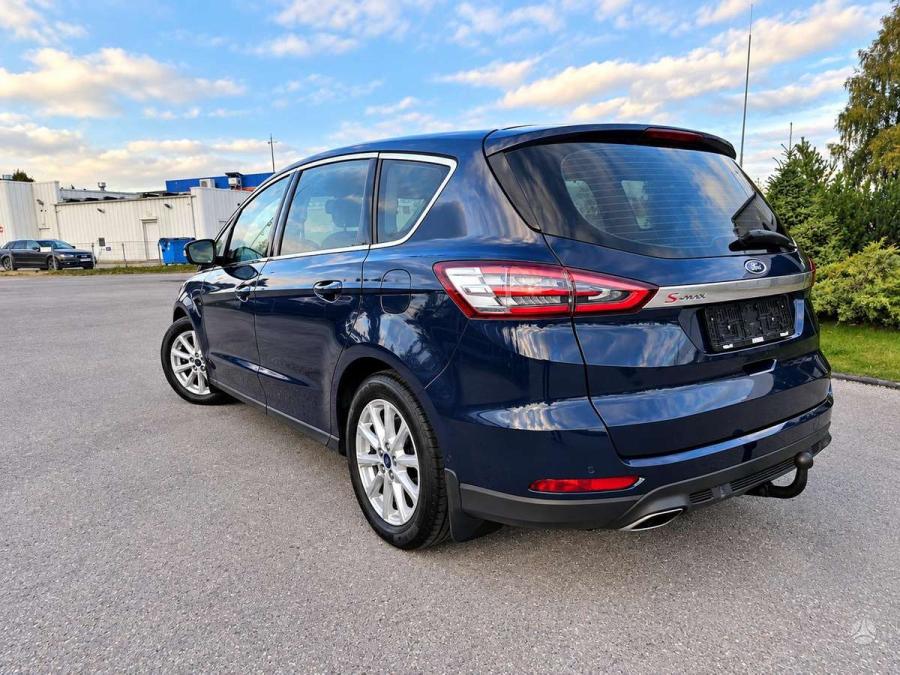 Blue Ford S-Max 2016 in Pakruojis, with an engine capacity of 2.00 L and mileage of 276 thousand km for 6200 €, photo 6 on AUTOMOTO.COM.LV