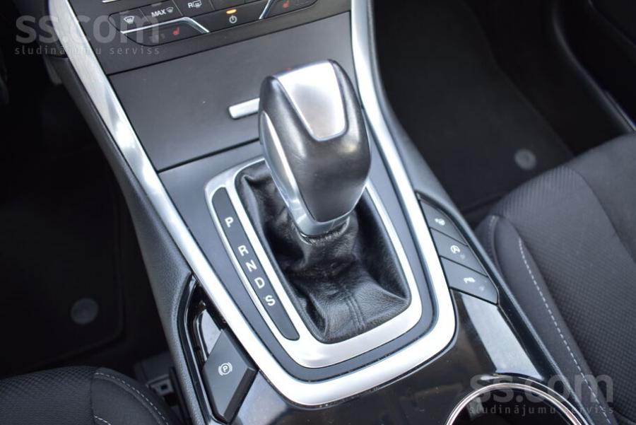 Blue Ford S-Max 2017 in Kuldiga, with an engine capacity of 2.00 L and mileage of 0 thousand km for 9990 €, photo 10 on AUTOMOTO.COM.LV