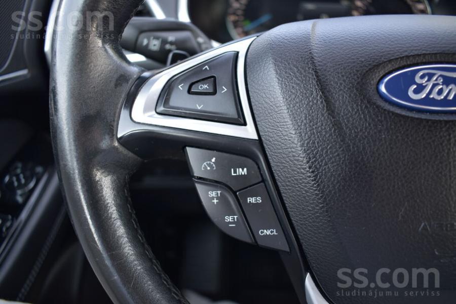 Blue Ford S-Max 2017 in Kuldiga, with an engine capacity of 2.00 L and mileage of 0 thousand km for 9990 €, photo 17 on AUTOMOTO.COM.LV