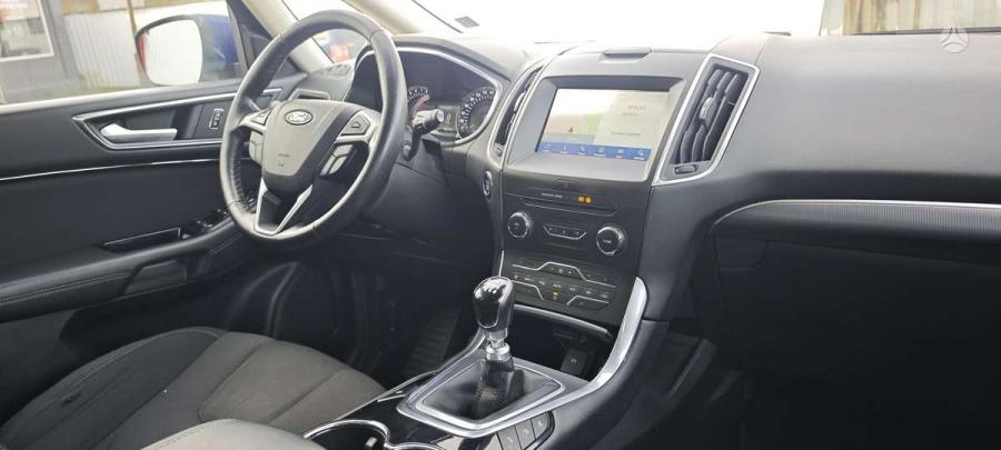 Blue Ford S-Max 2017 in Utena, with an engine capacity of 1.50 L and mileage of 186 thousand km for 8150 €, photo 13 on AUTOMOTO.COM.LV