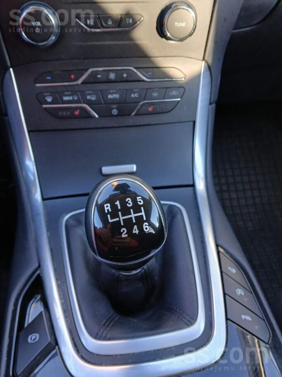 Blue Ford S-Max 2017 in Riga, with an engine capacity of 2.00 L and mileage of 260 thousand km for 6990 €, photo 8 on AUTOMOTO.COM.LV