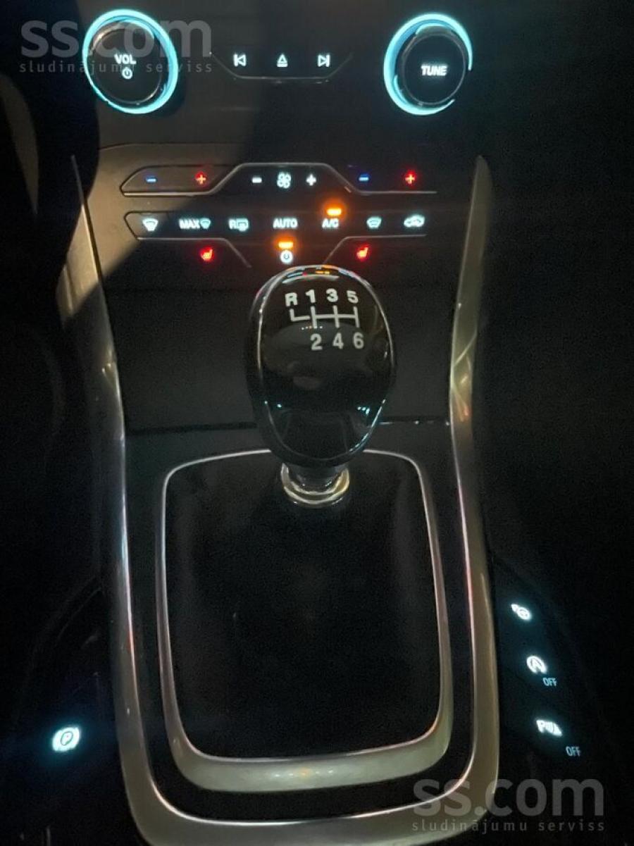 Blue Ford S-Max 2017 in Riga, with an engine capacity of 2.00 L and mileage of 260 thousand km for 6990 €, photo 12 on AUTOMOTO.COM.LV