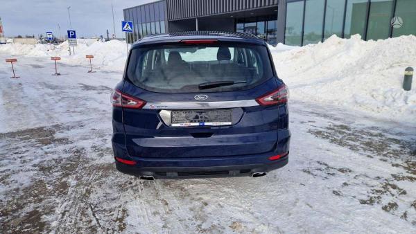 Blue Ford S-Max 2018 in Siauliai, with an engine capacity of 2.00 L and mileage of 210 thousand km for 9950 €, photo 5 on AUTOMOTO.COM.LV