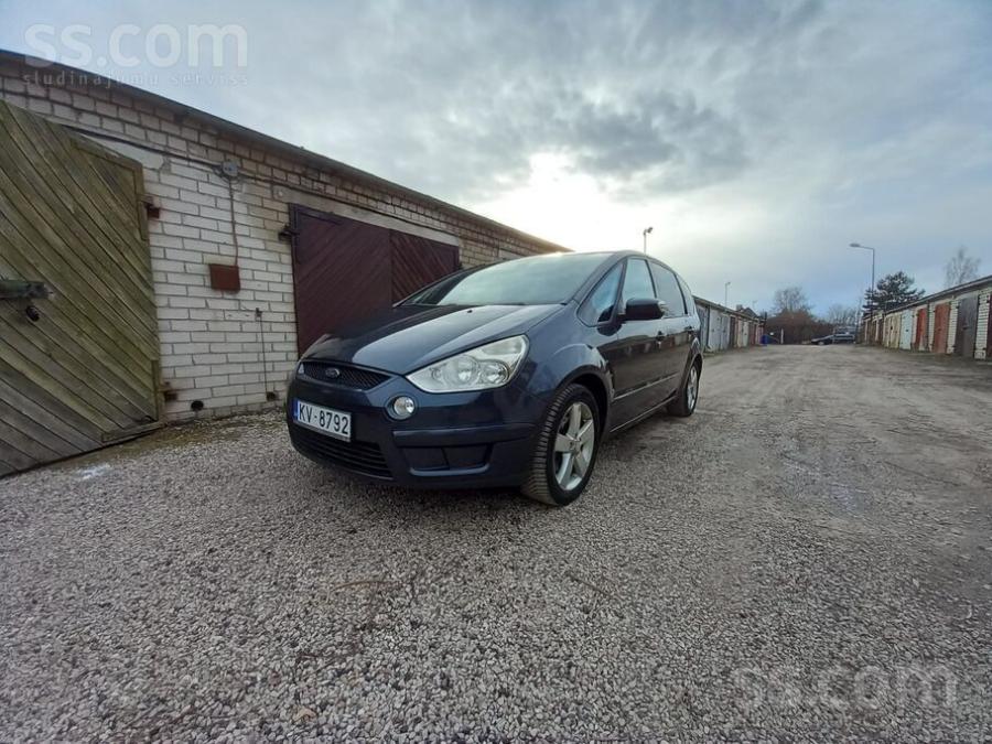 Blue Ford S-Max 2007 in Jelgava, with an engine capacity of 1.80 L and mileage of 349 thousand km for 2200 €, photo 3 on AUTOMOTO.COM.LV