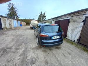 Blue Ford S-Max 2007 in Jelgava, with an engine capacity of 1.80 L and mileage of 349 thousand km for 2200 €, photo 4 on AUTOMOTO.COM.LV