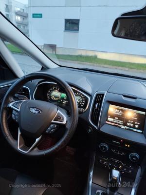 Zils Ford S-Max 2015 Tallina, ar dzinēja tilpumu 2.00 L un nobraukumu 165 tūkst. km par 12800 €, foto 8 vietnē AUTOMOTO.COM.LV