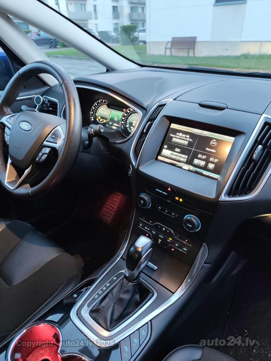 Zils Ford S-Max 2015 Tallina, ar dzinēja tilpumu 2.00 L un nobraukumu 165 tūkst. km par 12800 €, foto 9 vietnē AUTOMOTO.COM.LV