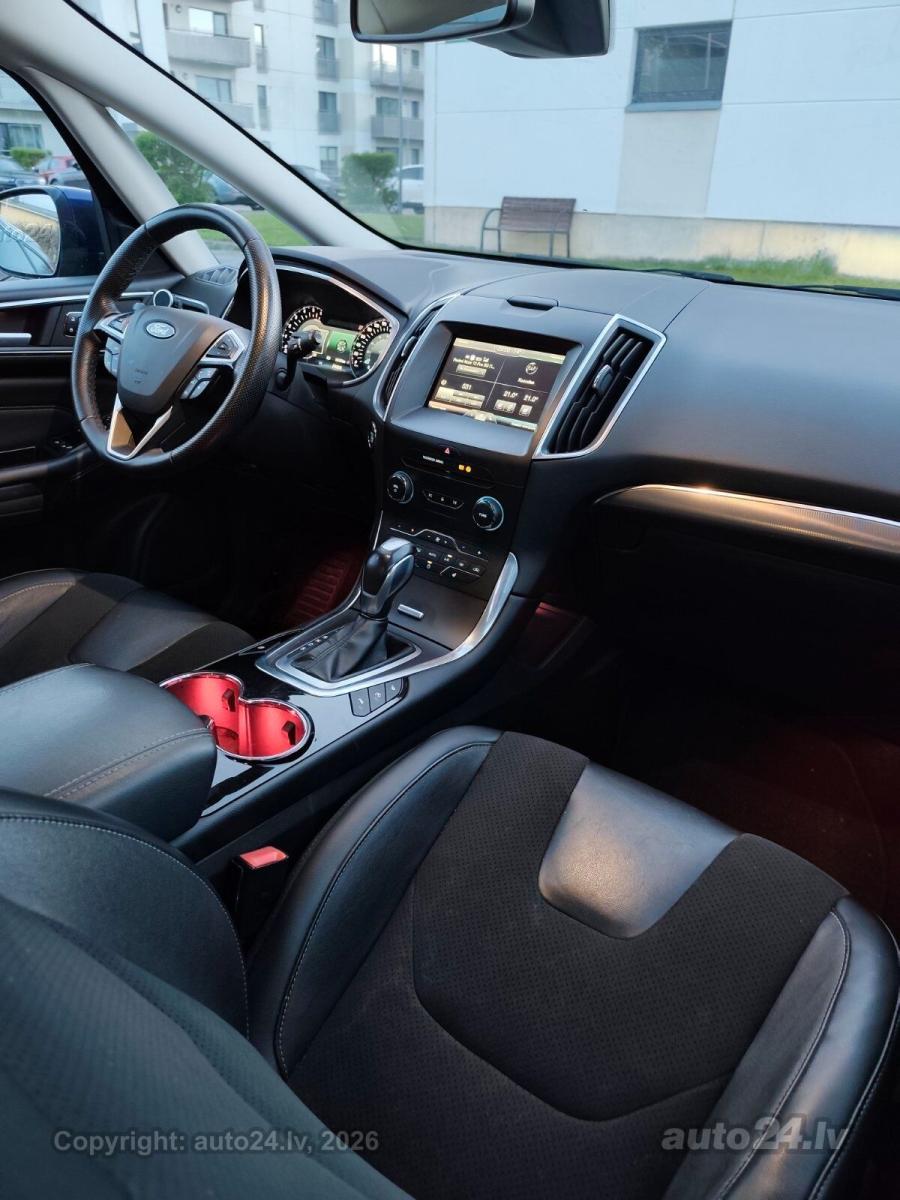 Zils Ford S-Max 2015 Tallina, ar dzinēja tilpumu 2.00 L un nobraukumu 165 tūkst. km par 12800 €, foto 10 vietnē AUTOMOTO.COM.LV