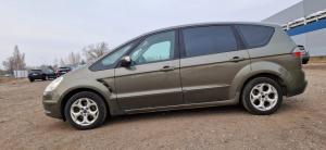 Brown Ford S-Max 2007 in Riga, with an engine capacity of 2.00 L and mileage of 355 thousand km for 3250 €, photo 3 on AUTOMOTO.COM.LV