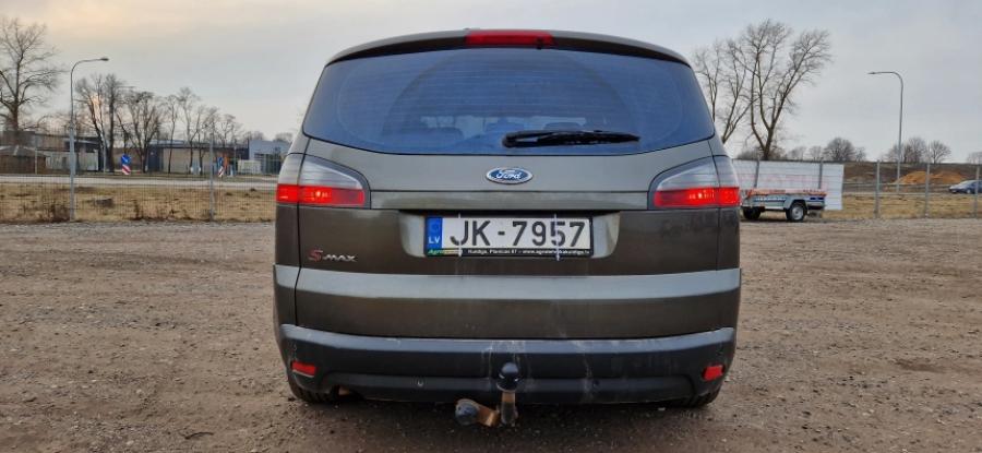 Brown Ford S-Max 2007 in Riga, with an engine capacity of 2.00 L and mileage of 355 thousand km for 3250 €, photo 5 on AUTOMOTO.COM.LV
