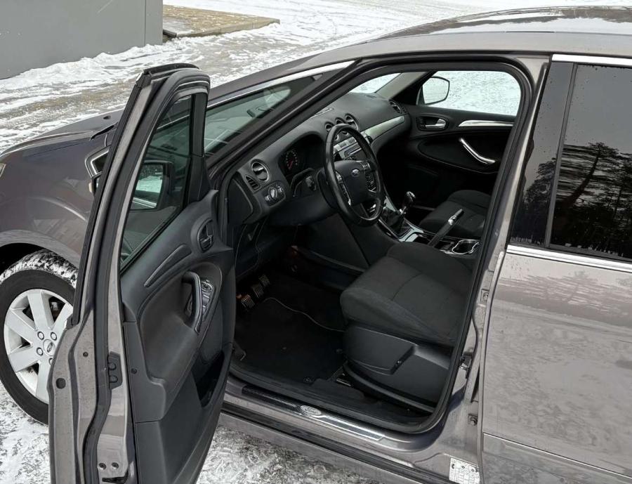 Brūns Ford S-Max 2011 Druskininkai, ar dzinēja tilpumu 2.00 L un nobraukumu 277 tūkst. km par 5650 €, foto 11 vietnē AUTOMOTO.COM.LV