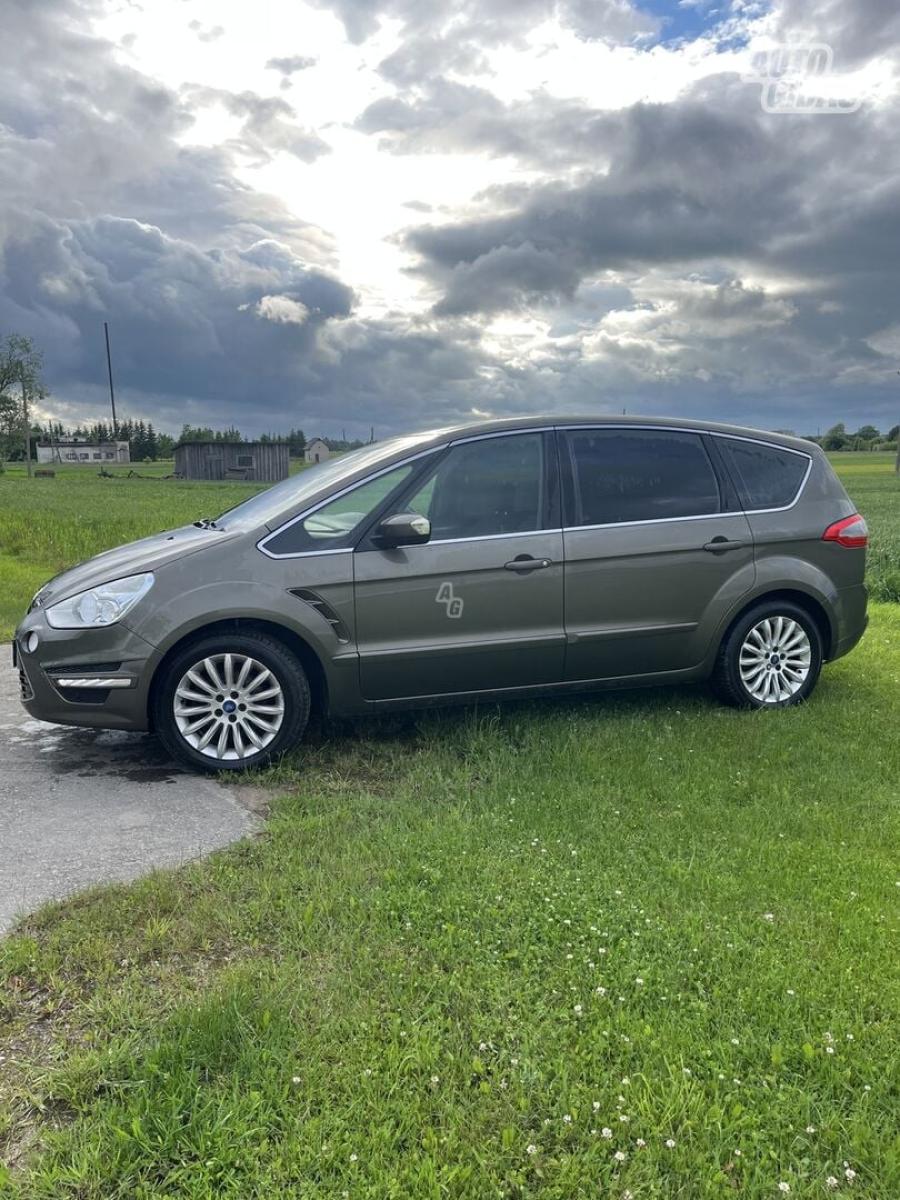 Brown Ford S-Max 2011 in Kelme, with an engine capacity of 2.00 L and mileage of 311 thousand km for 2600 €, photo 4 on AUTOMOTO.COM.LV