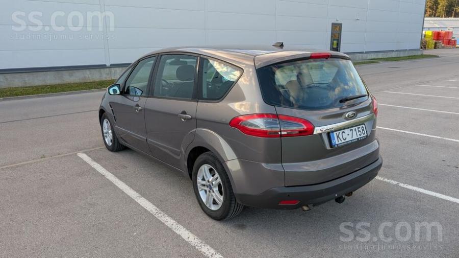 Brown Ford S-Max 2012 in Riga, with an engine capacity of 2.00 L and mileage of 180 thousand km for 2850 €, photo 3 on AUTOMOTO.COM.LV