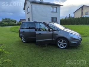 Brūns Ford S-Max 2012 Rīga, ar dzinēja tilpumu 2.00 L un nobraukumu 280 tūkst. km par 4250 €, foto 3 vietnē AUTOMOTO.COM.LV