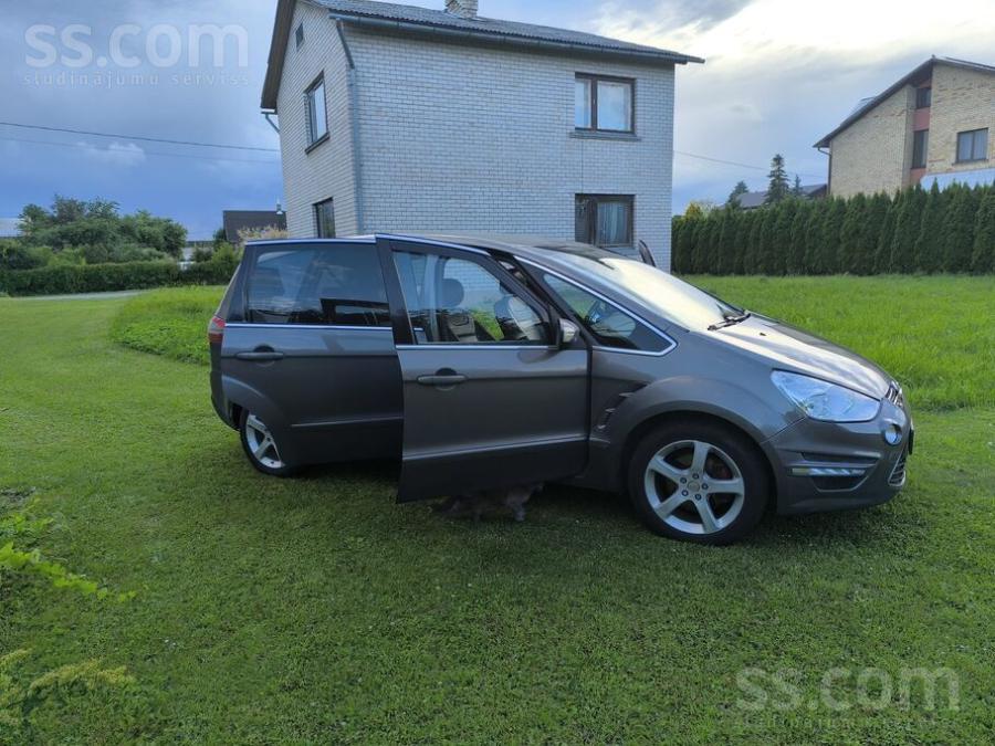 Brūns Ford S-Max 2012 Rīga, ar dzinēja tilpumu 2.00 L un nobraukumu 280 tūkst. km par 4250 €, foto 3 vietnē AUTOMOTO.COM.LV