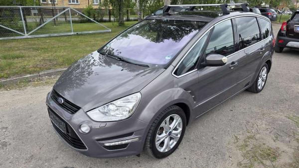 Brown Ford S-Max 2012 in Siauliai, with an engine capacity of 1.60 L and mileage of 208 thousand km for 5850 €, photo 1 on AUTOMOTO.COM.LV
