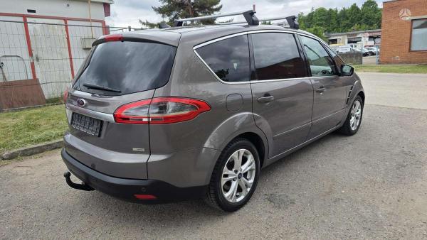 Brown Ford S-Max 2012 in Siauliai, with an engine capacity of 1.60 L and mileage of 208 thousand km for 5850 €, photo 5 on AUTOMOTO.COM.LV