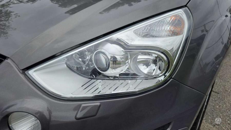 Brown Ford S-Max 2012 in Siauliai, with an engine capacity of 1.60 L and mileage of 209 thousand km for 5850 €, photo 13 on AUTOMOTO.COM.LV