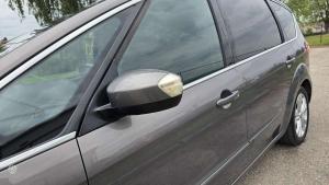 Brown Ford S-Max 2012 in Siauliai, with an engine capacity of 1.60 L and mileage of 209 thousand km for 5850 €, photo 18 on AUTOMOTO.COM.LV