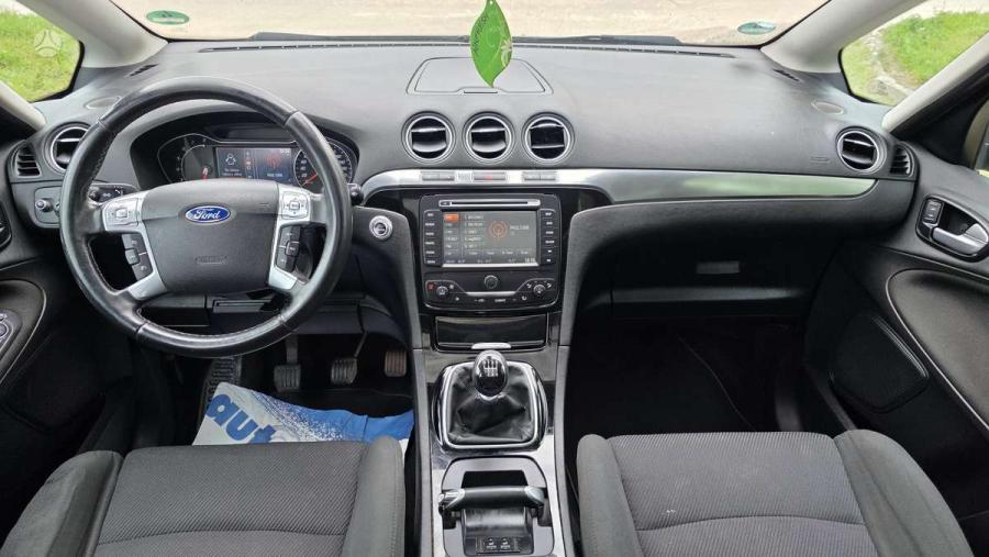 Brown Ford S-Max 2012 in Siauliai, with an engine capacity of 1.60 L and mileage of 209 thousand km for 5850 €, photo 21 on AUTOMOTO.COM.LV