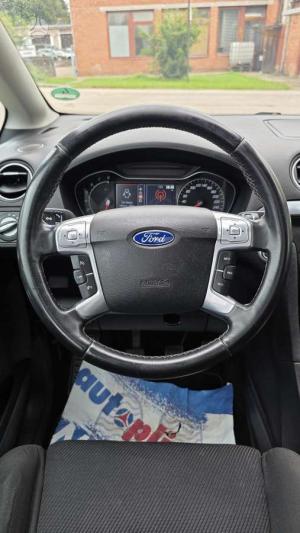 Brown Ford S-Max 2012 in Siauliai, with an engine capacity of 1.60 L and mileage of 209 thousand km for 5850 €, photo 24 on AUTOMOTO.COM.LV