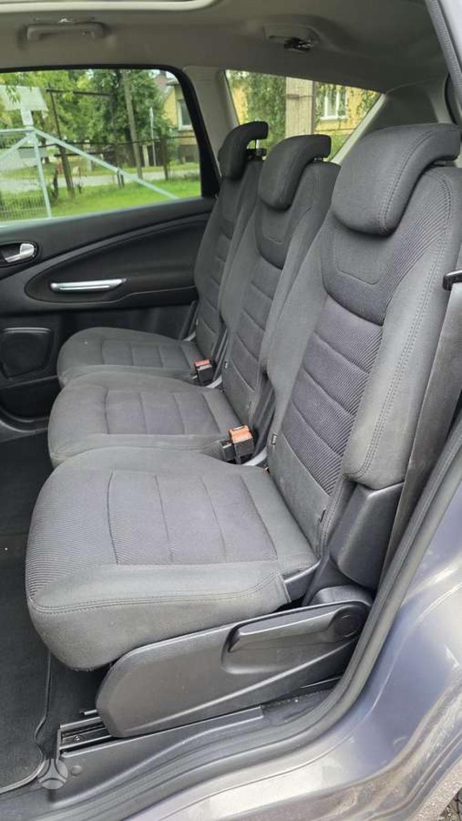 Brown Ford S-Max 2012 in Siauliai, with an engine capacity of 1.60 L and mileage of 209 thousand km for 5850 €, photo 31 on AUTOMOTO.COM.LV