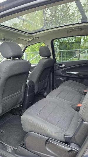 Brown Ford S-Max 2012 in Siauliai, with an engine capacity of 1.60 L and mileage of 209 thousand km for 5850 €, photo 32 on AUTOMOTO.COM.LV
