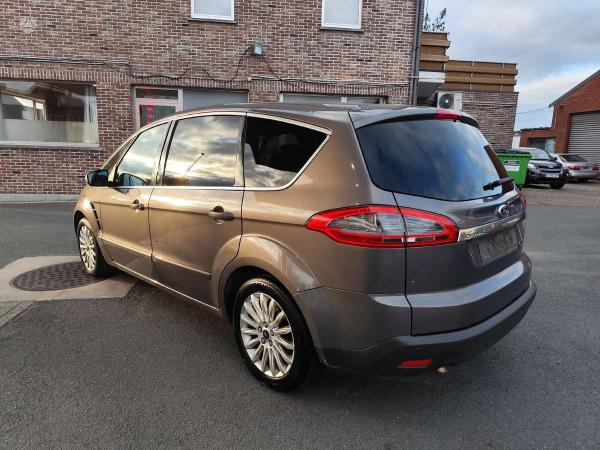 Brūns Ford S-Max 2013 Pasvalys, ar dzinēja tilpumu 2.00 L un nobraukumu 310 tūkst. km par 5400 €, foto 3 vietnē AUTOMOTO.COM.LV